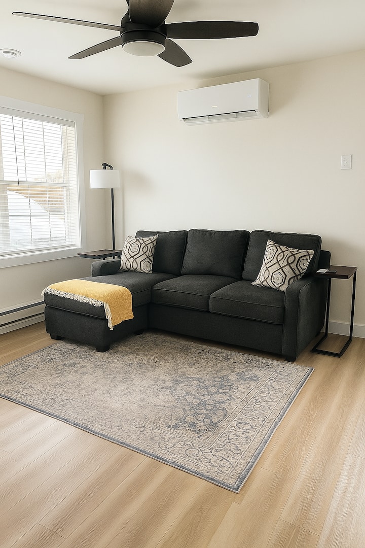 Maxwell House - Entire House On Quiet Street! - Glace Bay