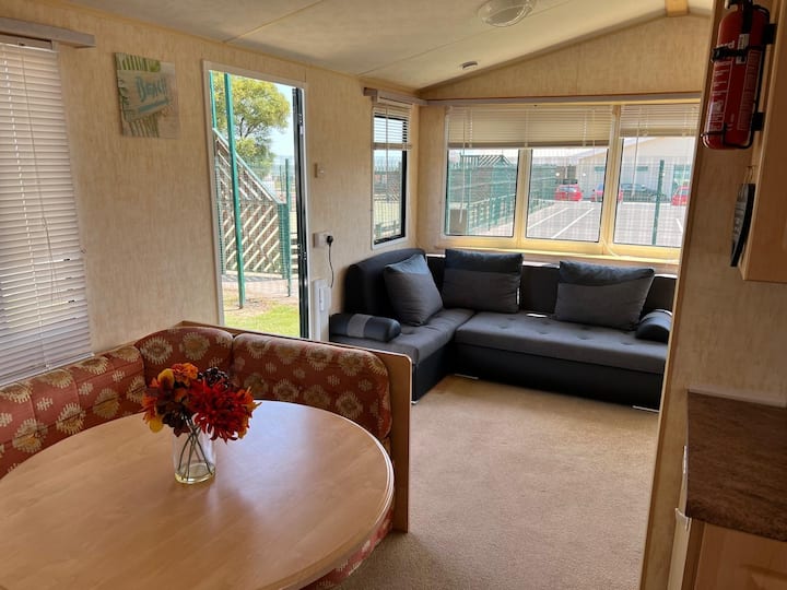 Rohannah A&c: Ultimate Retreat - Mersea Island