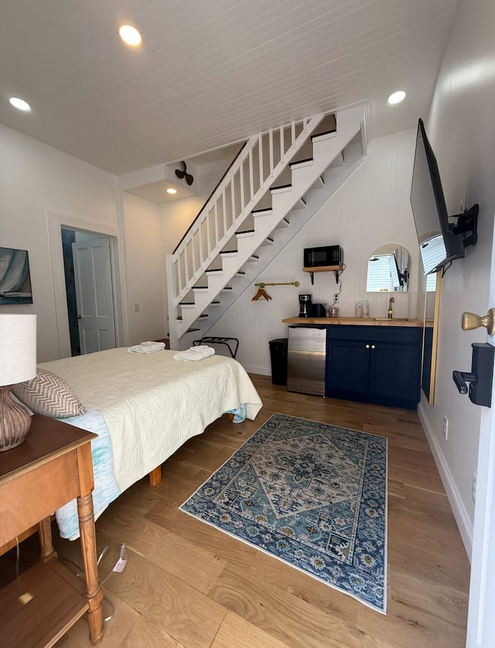 Harbour Square Suites Suite 8 - Put-in-Bay, OH