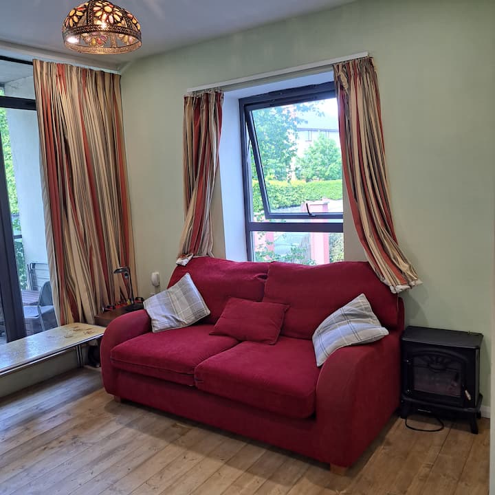 Apartment Sleeps 5, 2.5km City - Dublin