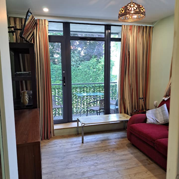 Apartment Sleeps 5, 2.5km City - Dublin