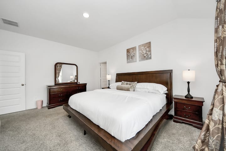 Serene Home At Katy/fulshear W/ Community Pool - Katy, TX