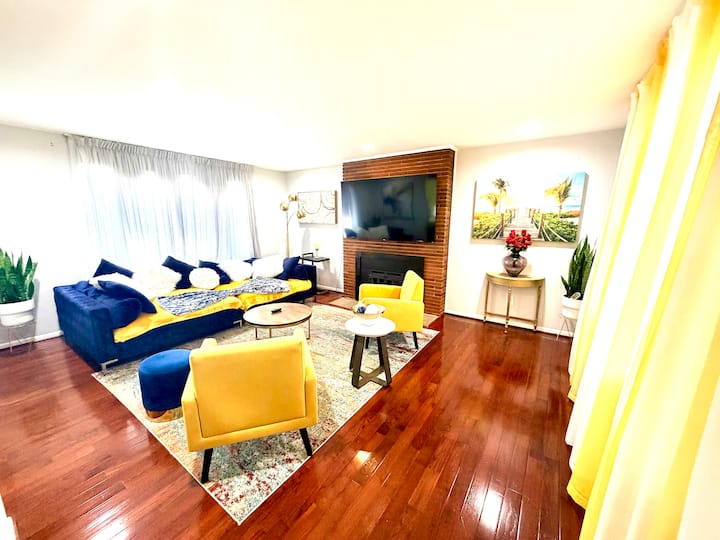 6 Bedroom 5 Bath 12 Beds|prkg|lndry| Long Term - Highland, MD