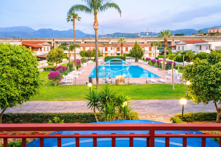 Pool & Sea House Vittoria | Wifi, A/c, Front Eolie - Falcone