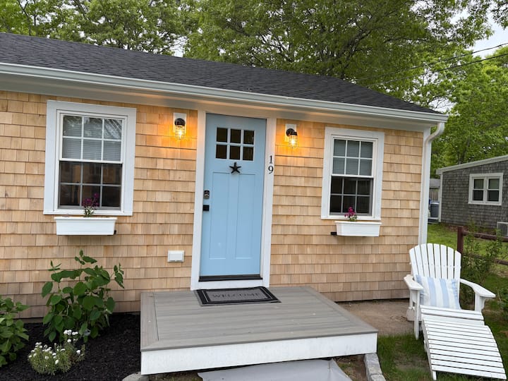 The Cape Escape Cottage. - Falmouth, MA
