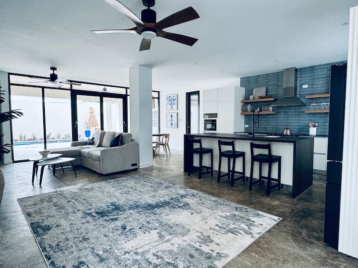 Beachfront Retreat In San Juan - San Juan, Puerto Rico