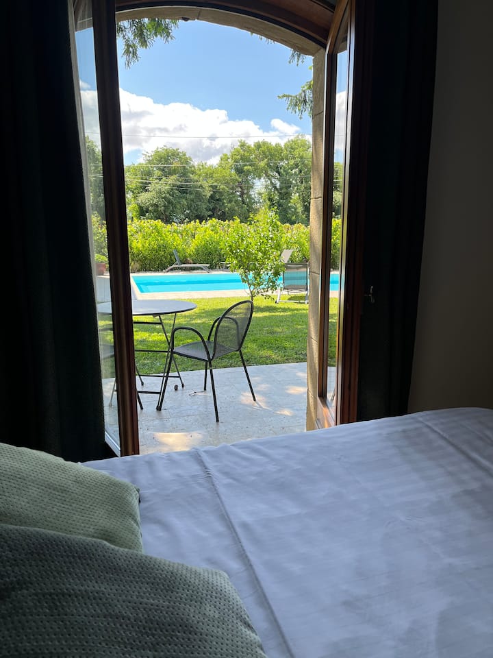 Chambre Palmier Avec Vue Piscine - Saint-Donat-sur-l'Herbasse