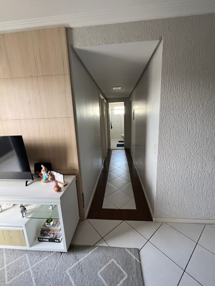 Belo Apto Bem Localizado - Palhoça