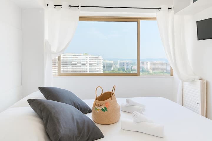 Cannes Marina : Vue + Piscine - Mandelieu-La Napoule