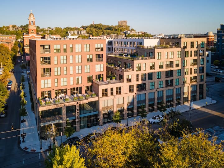 1br Otr Cbd Opulent - Freeparking/gym/rooftop Pool - Cincinnati