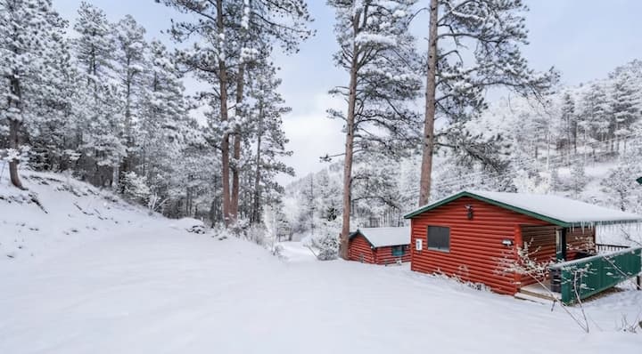 Cabin #9 - Deadwood, SD