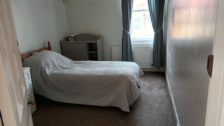 Lovey Spacious Single Room. - Birchington-on-Sea