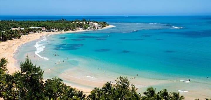 Condo By The Beach, Family Friendly+ Free Parking - Puerto Rico