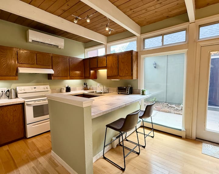 Bright Sunny Townhome-close To Trails. - Fort Collins, CO