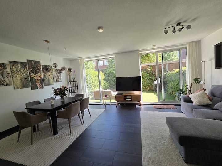 Spacious Family-friendly Home W/ Garden - Rotterdam