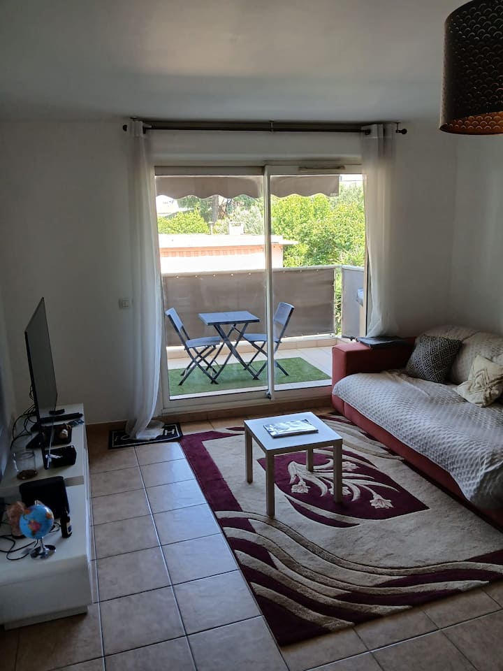 Agréable T2 Avec Terrasse - La Seyne-sur-Mer