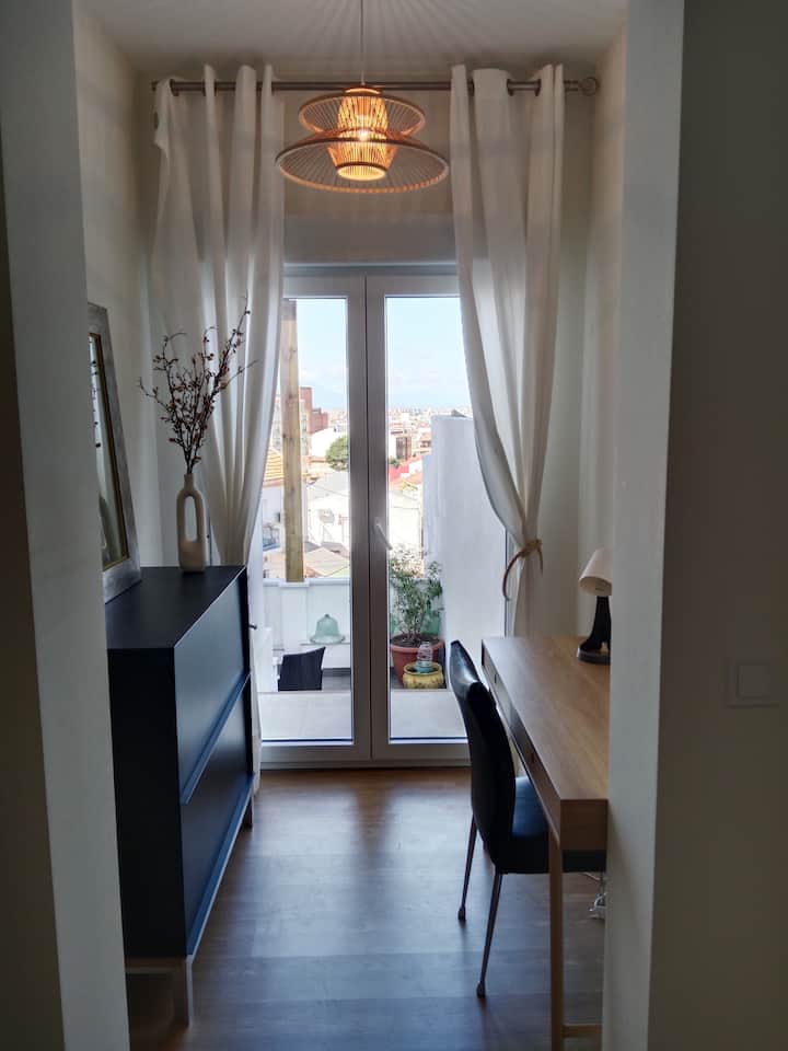 Habitación Con Salida A Terraza. - Málaga