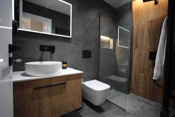 Deluxe Apartment With Seaview - Saranda