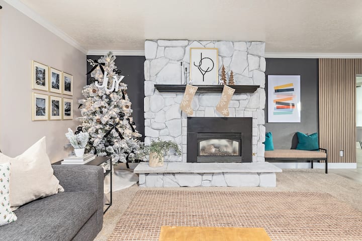 Christmas In Orem- Sleeps 16, Xbox, Poker Room - Orem, UT