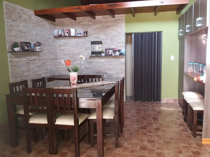 Casa Amplia Con Parrilla - Miramar