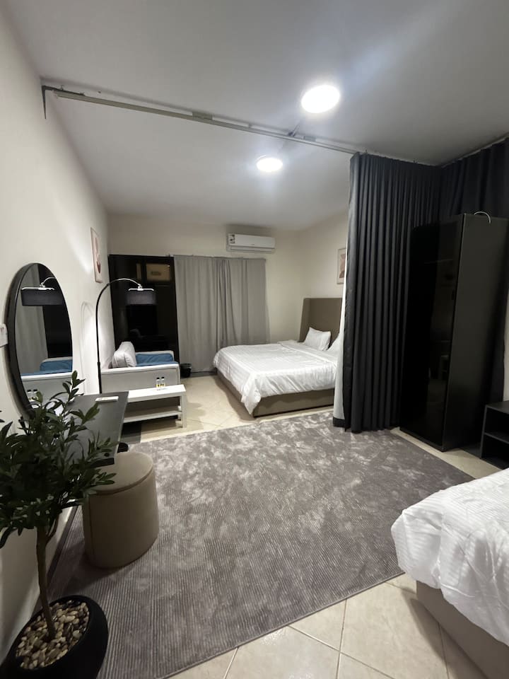 Luxe 1br For 3p Next To Altakhassusi Hospital - Riyadh