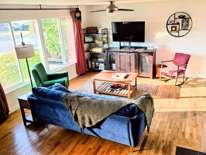 Cozy Home Base For Whidbey Adventures! - オークハーバー, WA