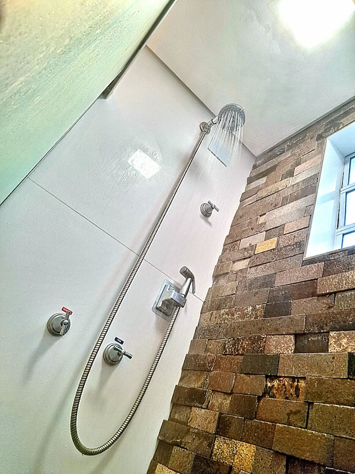 Stylish And Complete Apartment With A Retro Vibe - Curitiba