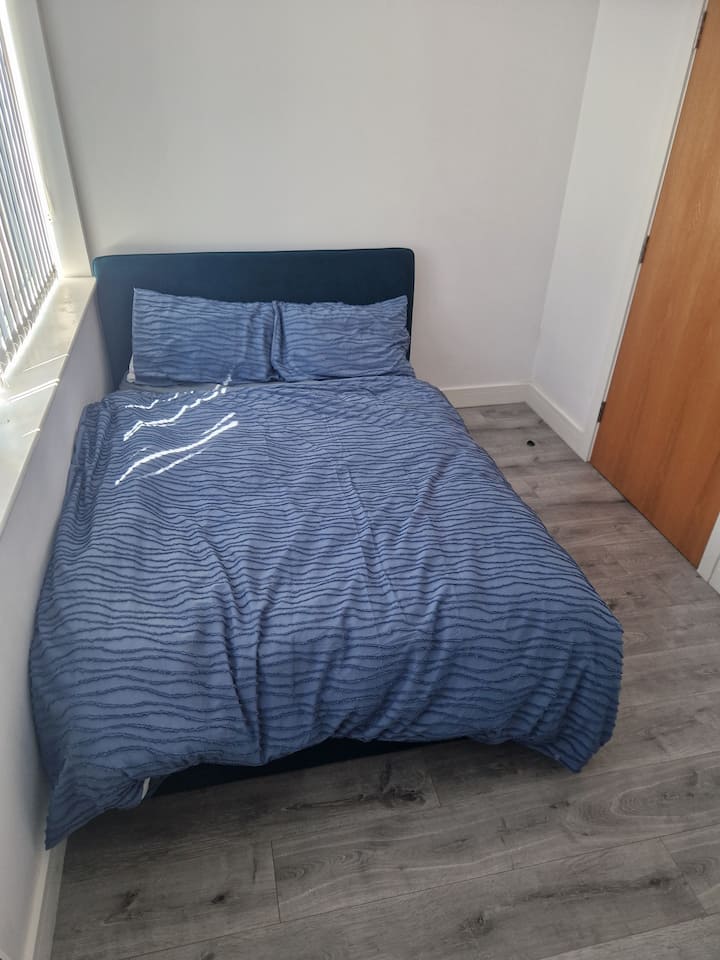 This Is A Beautiful Presented 1 Bedroom Flat - Basingstoke