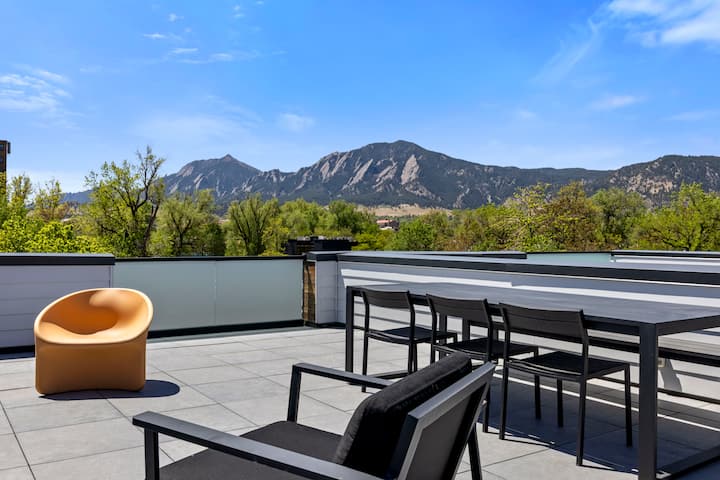 Steps To Pearl St. Luxury Home W/ Flatiron Views - Boulder, CO