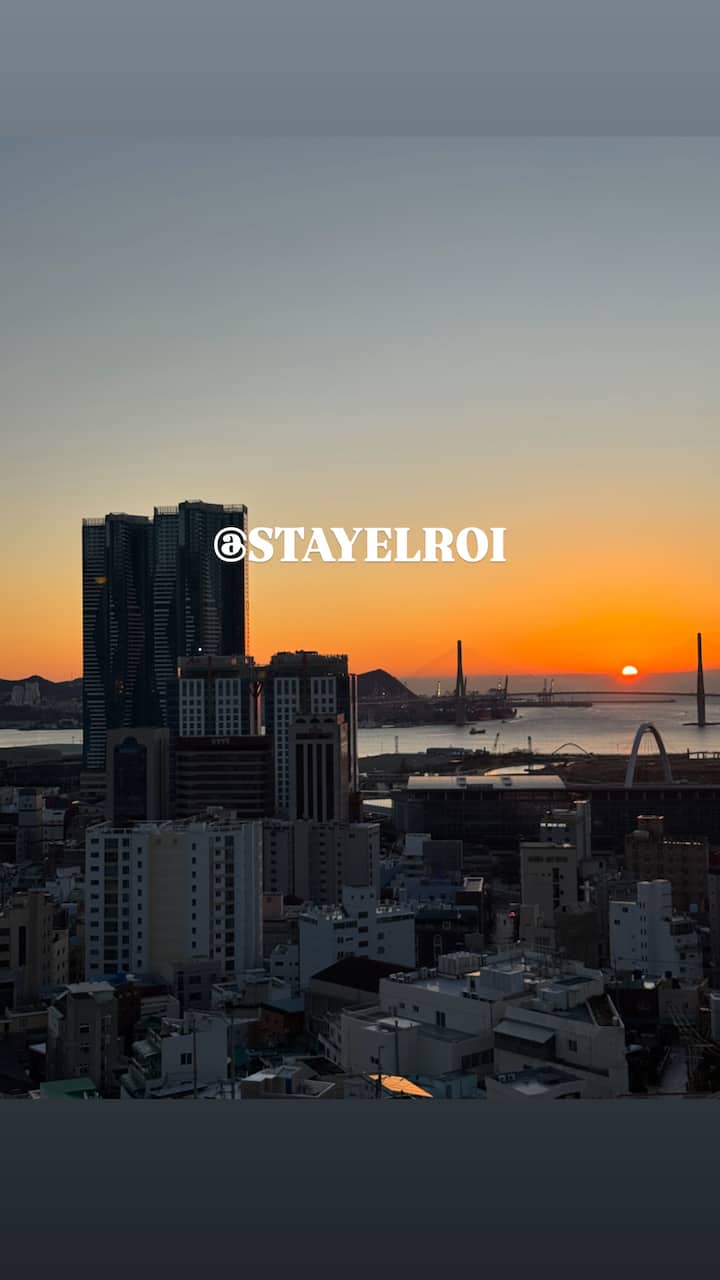 Stay Elroi / 북항뷰, 168, 주택 2층 전체, 부산역, 초량 1941 카페 - Busan