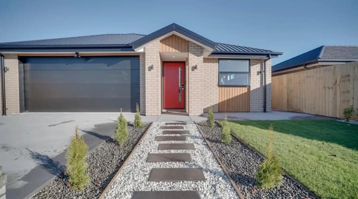 Tranquil 4 Bed Family Retreat 5min To Airport - Christchurch