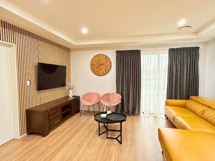 Tranquil 4 Bed Family Retreat 5minto Airport - Christchurch