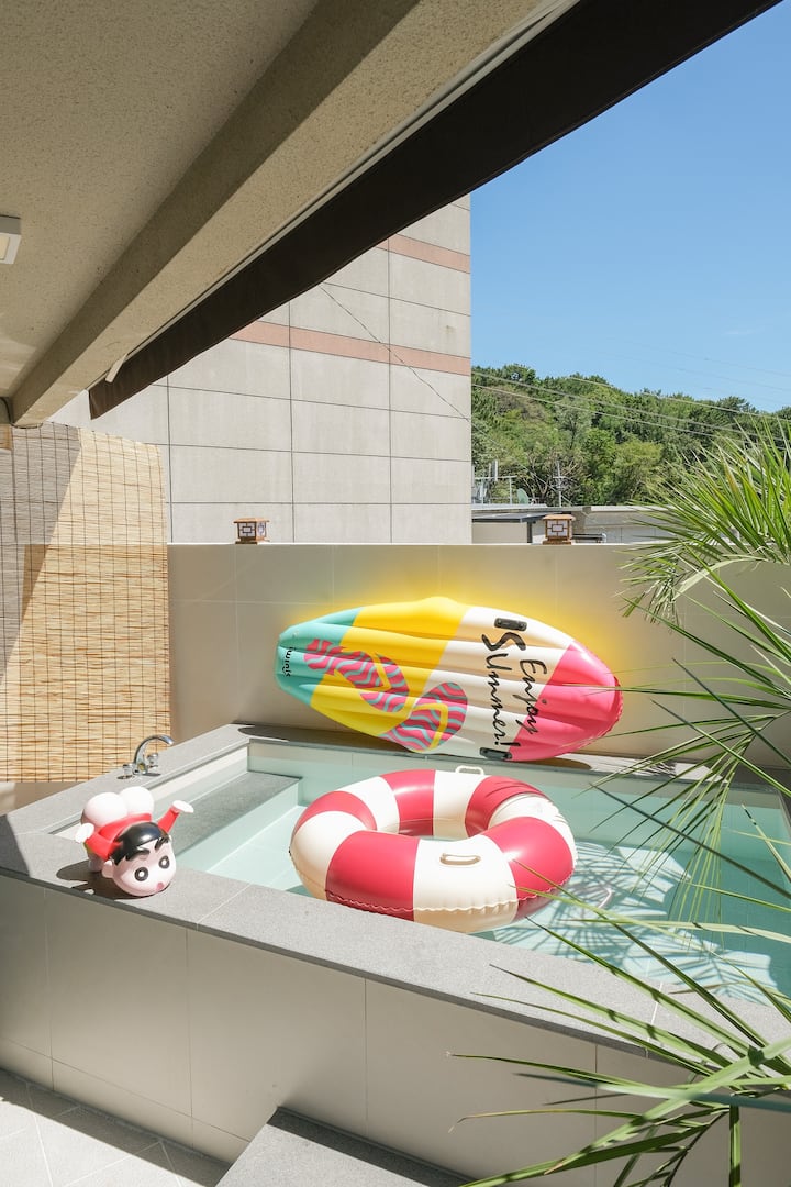 Tj뮤직노래방#독채펜션#야외바베큐#대형자쿠지 - Busan