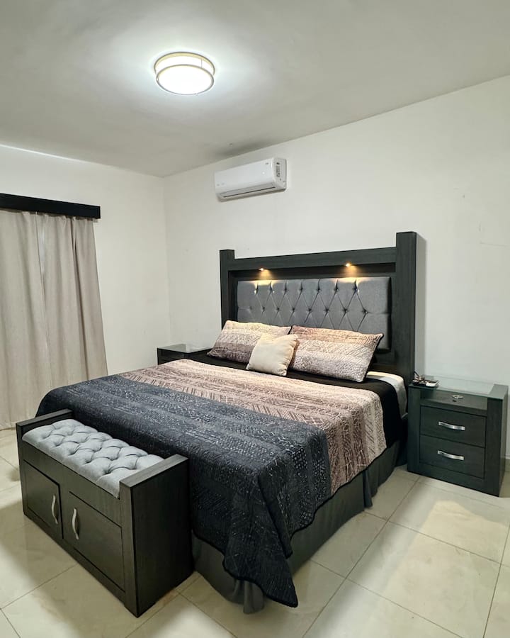 Casa Nia
Residencia En Zona Céntrica - Los Mochis