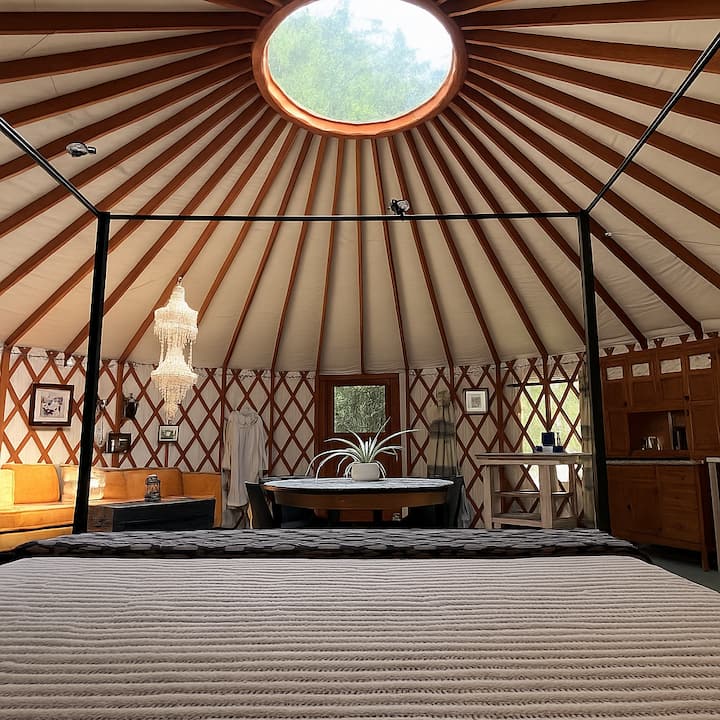 Romantic Forest Yurt W/ Fireplace | Whidbey Island - Hat Island
