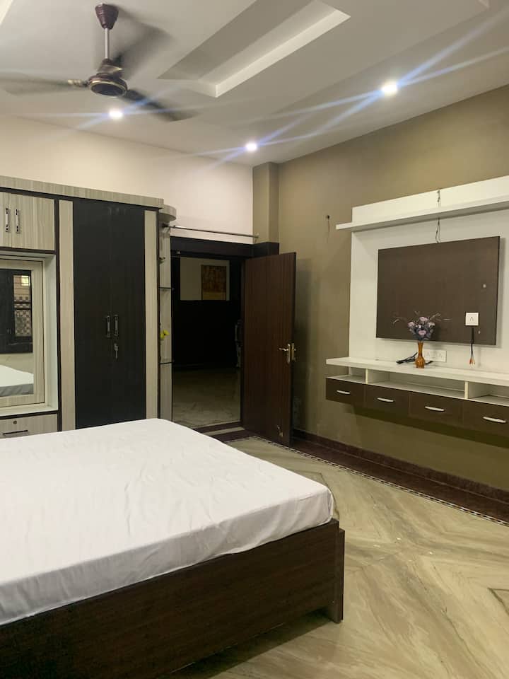 Kainchi Dham Home Stay - Haldwani