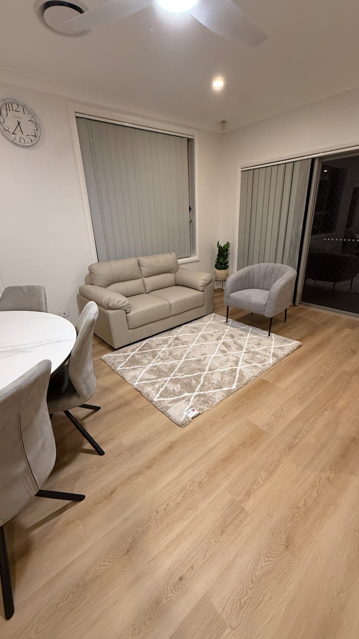 Your Perfect Home Away From Home - Campbelltown