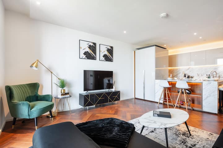 American Embassy 2bd 2ba/ Battersea Power Station -