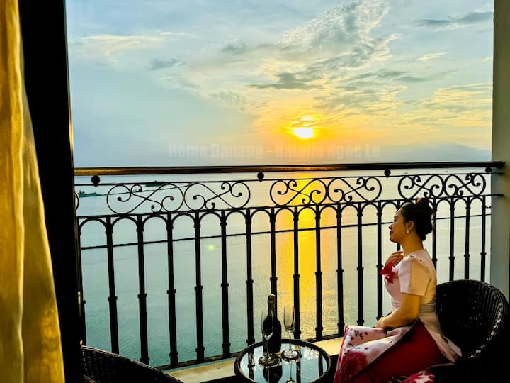 Premium Luxury 5-star Studio - Stunning Ocean View - Da Nang