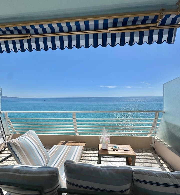 Front De Mer Terrasse Plein Soleil Vue Incroyable - Menton