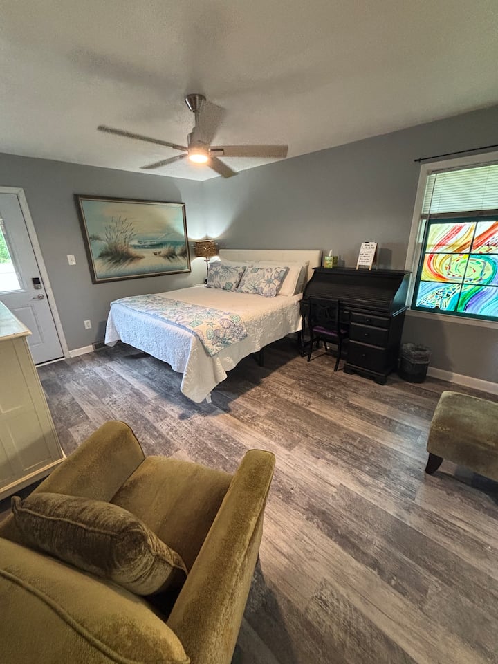 Barry And Bea’s Airbnb - Murrells Inlet, SC