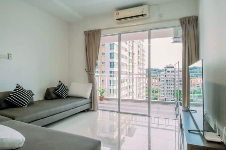 Family 3br • High Floor • Pool View •Free Parking - Sandakan