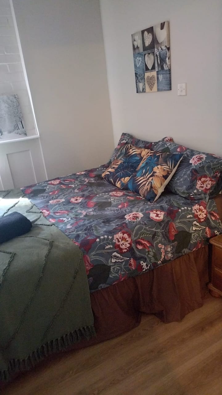 Cosy Cabin In Alternative Community Land Near Sea - Brighton and Hove