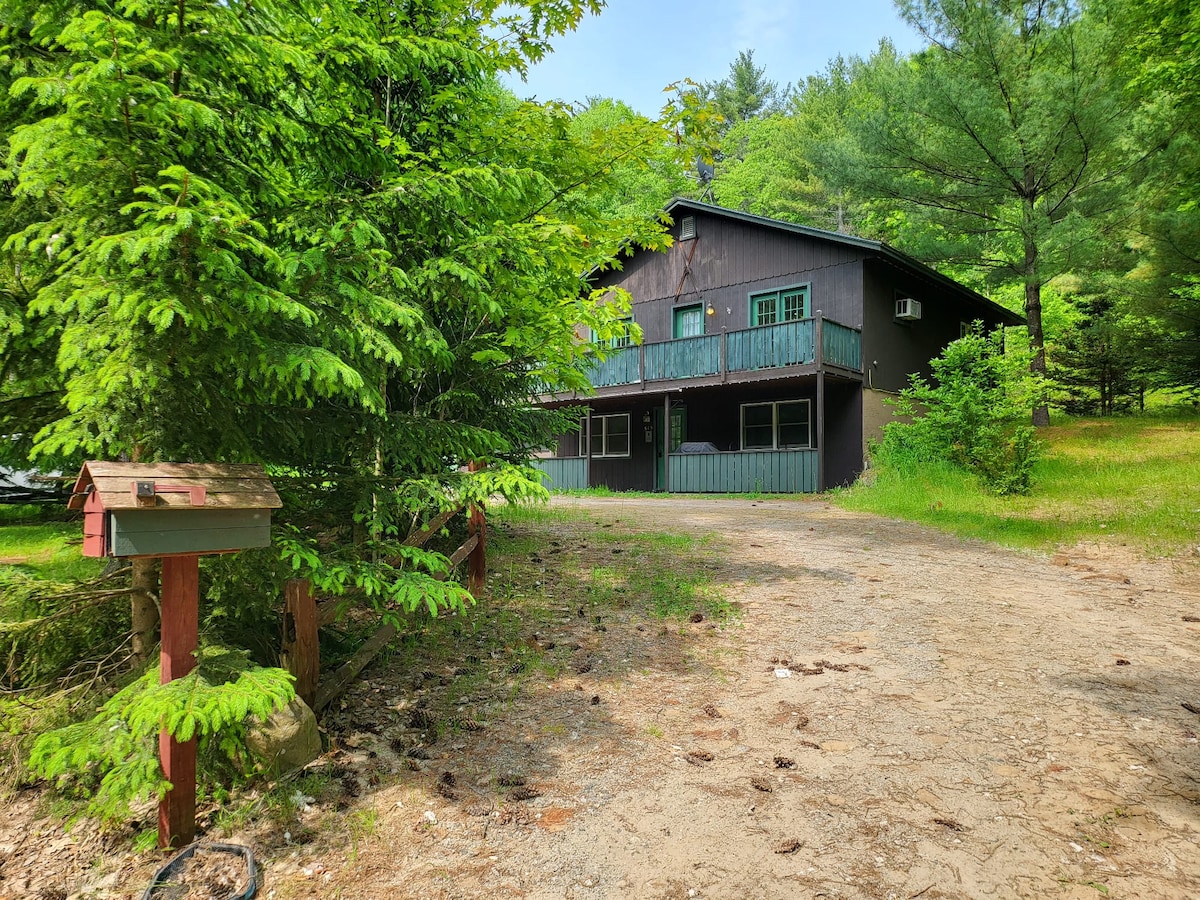 Bear Claw Cabin | ADK Basecamp in Ausable Acres - Houses for Rent in ...