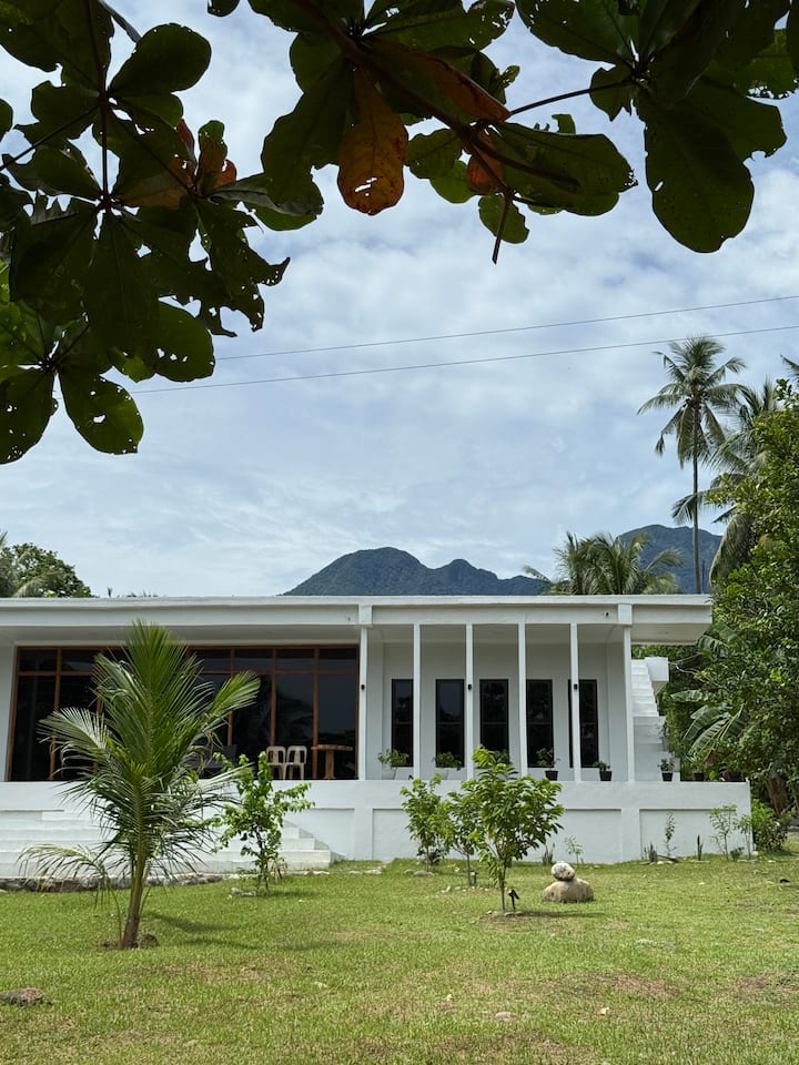 Coastal Haven In Camiguin W/ Generator + Wifi - Camiguin