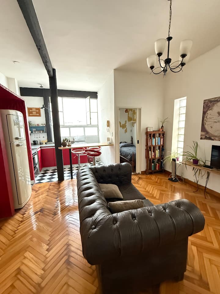 Calidez, Buena Luz Y Lugar Estratégico En Bs As - Buenos Aires