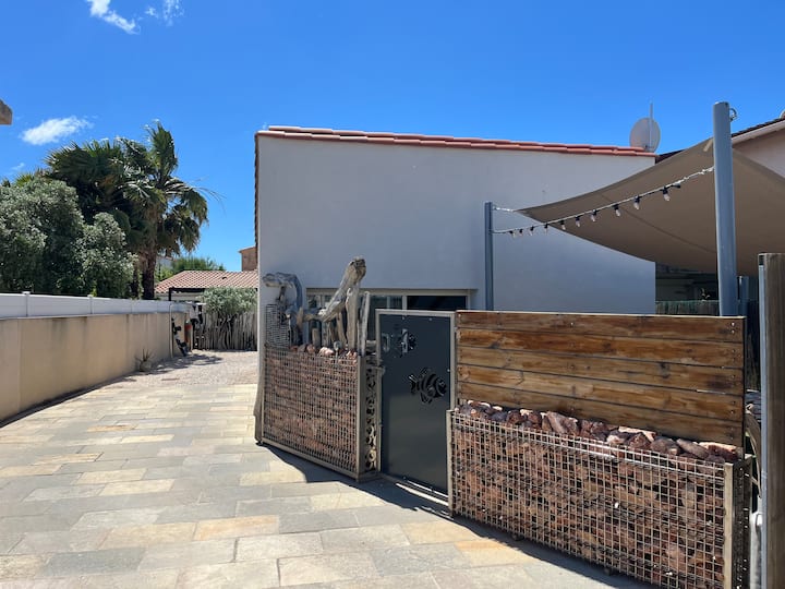 À Deux Pas De Tout. - Frontignan