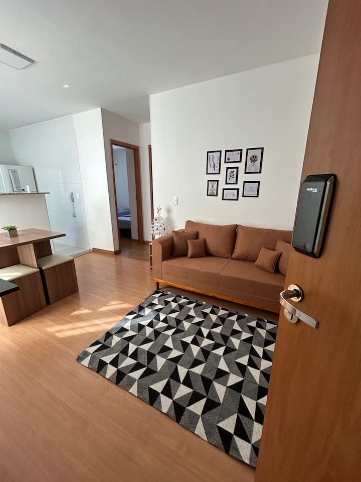 Ap Custo Benefício Próx. A Uel, Catuaí, Ney Braga - Londrina