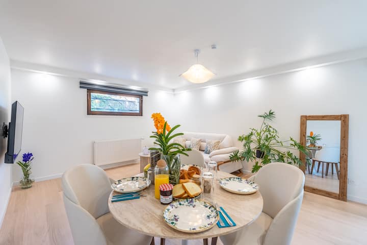 Appartement 2 Pièces Neuf Et Lumineux. - Annecy