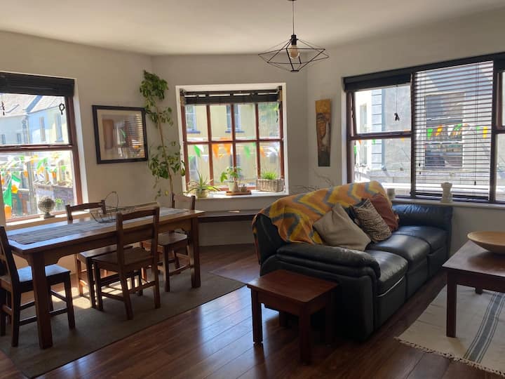 Latin Quarter Luxury Apartment - Galway